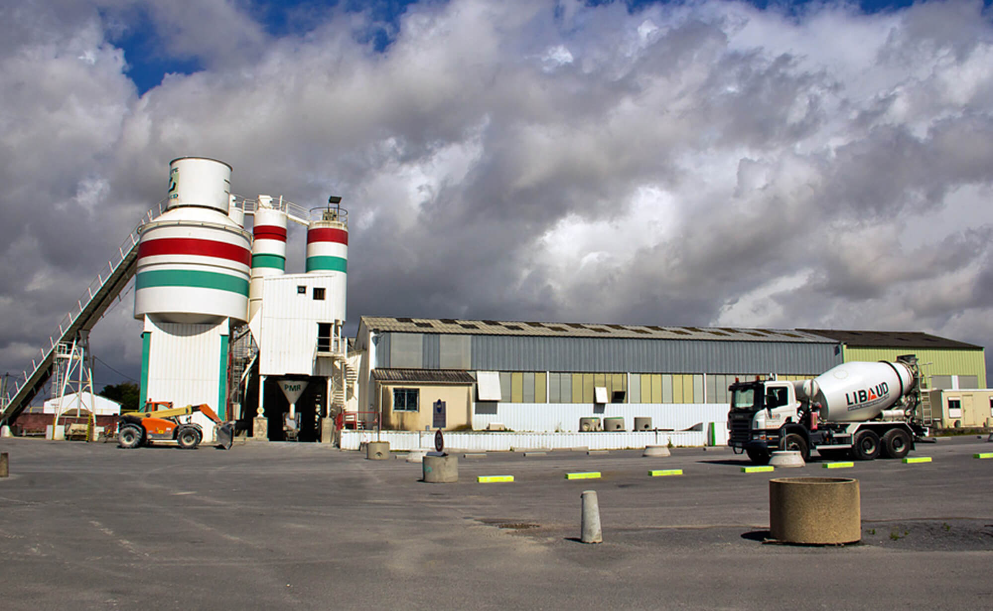 Préfabriqué béton et Négoce Travaux publics à Chenon (16) | LIBAUD